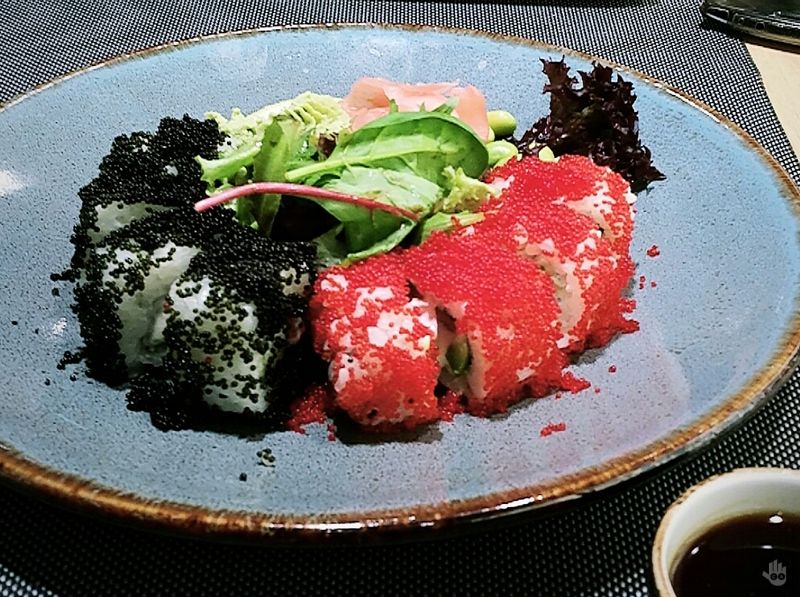 Fish hater try sushi for the first time.. | Challenge Achieved